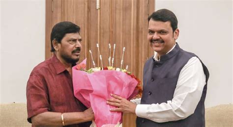 Ramdas Athawale Rpi महायुतीत भाजपच्या कमळ चिन्हावर Rpi चा उमेदवार