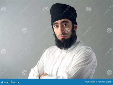 How To Wear A Male Muslim Head Scarf At Wendy Elkins Blog