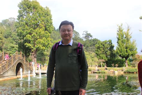 副院长——张海飞教授