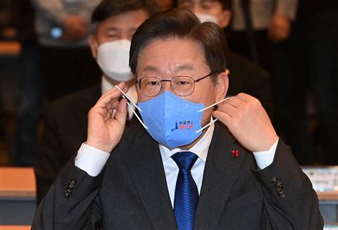 이재명 박근혜·한명숙 사면 보도에 들은 바 없다결정나면 말씀 아주경제
