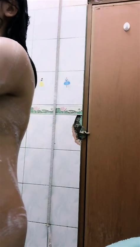 Yola Pacarku Yang Semok