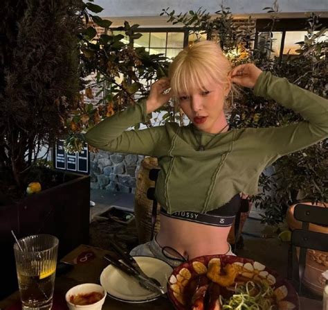 연예계 은퇴선언했던 Aoa 지민 최근 ‘파격 수위 셀카로 근황 알렸다 포스트쉐어