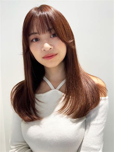 40代が垢抜ける「前髪ありロング」21選！ マンネリを解消する大人のトレンドヘア Domani