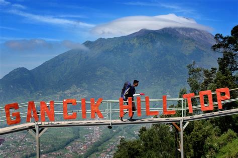 Mengintip Pesona Bukit Gancik Di Jalur Pendakian Merbabu