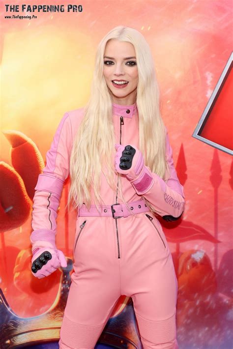 Anya Taylor Joy Sexy In Pink 23 Photos The Fappening
