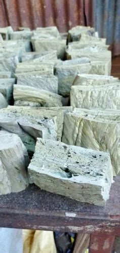 Plastic Gullalumps At Rs 36tonne प्लास्टिक लम्प In Meerut Id