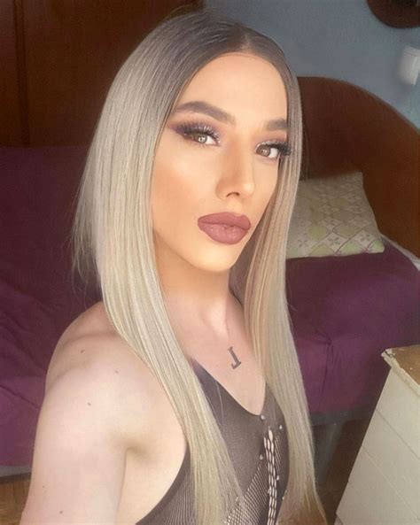 Eva Moex All About Crossdresser