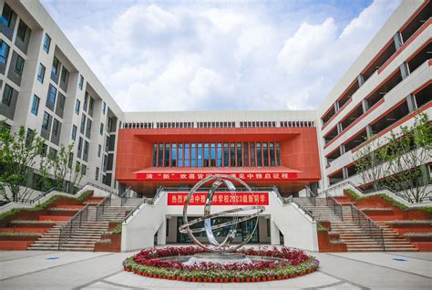 校园风景 长沙市中雅培粹学校