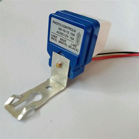 สวิทช์แสงแดด เปิด ปิดอัตโนมัติ Dc 12v 10a และ Ac 220v แบบ3สาย ติดตั้ง
