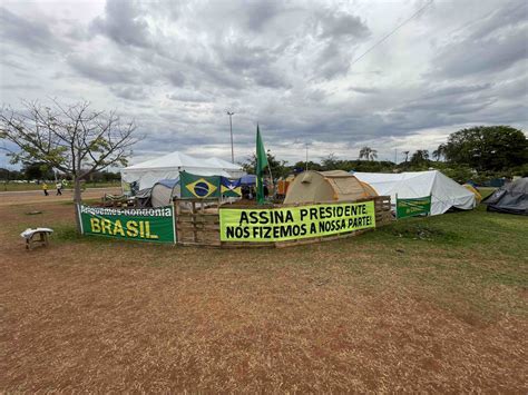 Cerca De 80 ônibus Chegam A Brasília Para Ato Anti Lula