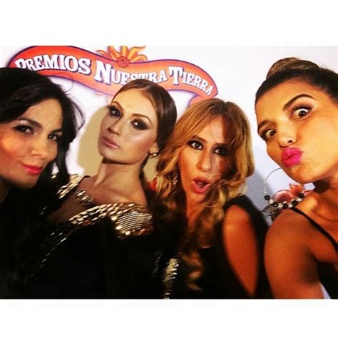 Modelos Locales Sara Uribe Mabel Cartagena Mihaela Girbea