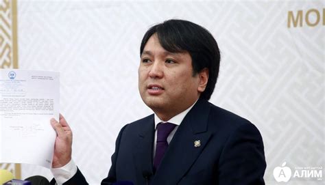 Т Доржханд Хэвийн боов бэлгийн зүйл тарааж санал худалдаж авдаг энэ зүйл хавтгайрлаа