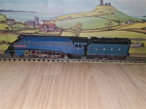 Hornby Dublo 3 Rail Lner Sir Nigel Gresley Locomotive And Tender No7 47