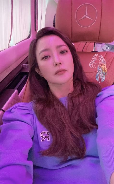 女優キム・ヒソン、下からの角度でも屈辱ゼロ幻想的な美貌 K Pop、韓国エンタメニュース、取材レポートならコレポ！