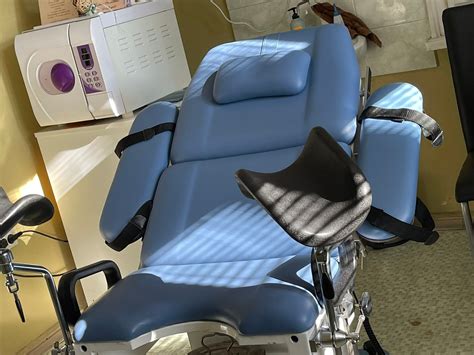 Д р Лазерна корекция Без разрези Без шевове Без упойка Уважаеми пациентки новата услуга