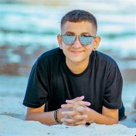 Jash Jash2896 • Threads Say More