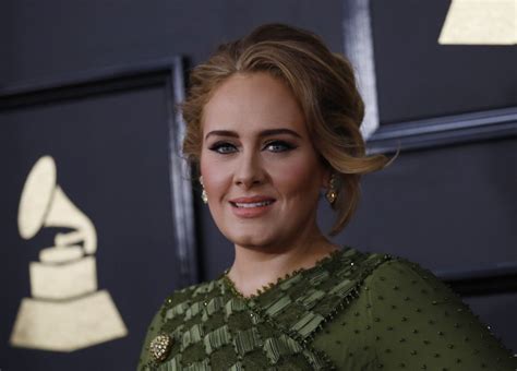 Adele Epic Weight Loss Singer Rocks Slimmed Down Figure At Oscars After Party Netizens React