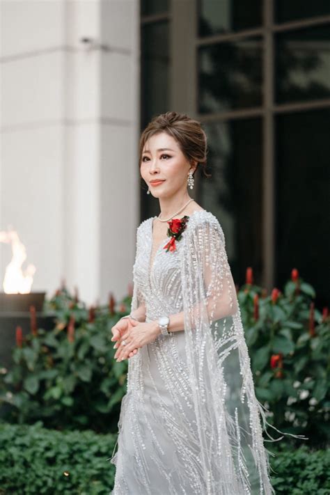 8 ร้านชุดแม่เจ้าสาว แม่เจ้าบ่าว สวยหรู สมวัย ดูไม่เชย
