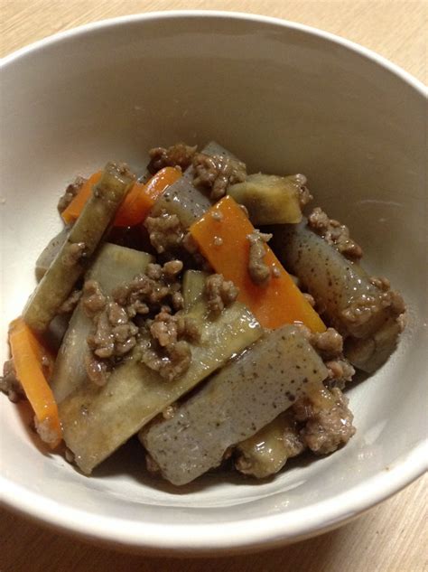 ごぼうとこんにゃくのそぼろ煮 By あっちゃんmam 【クックパッド】 簡単おいしいみんなのレシピが395万品
