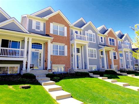 Townhomes Condos For Sale In Aurora Illinois April 2017 Aurora