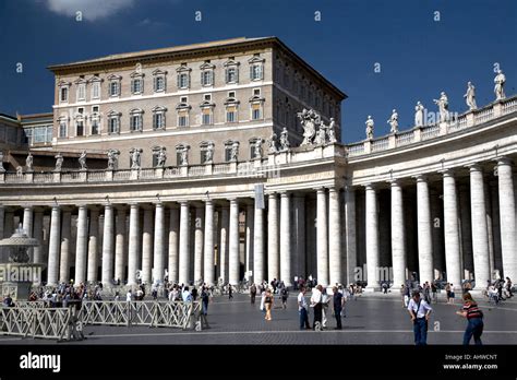 Palazzo Apostolico Appartamenti Papali In Piazza San Pietro Città Del