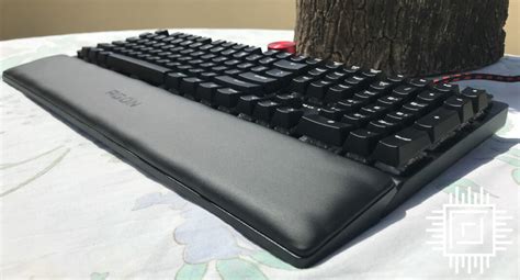 Aoc Agon Agk700 Review Flagship Keyboard Mainstream Pricing Club386