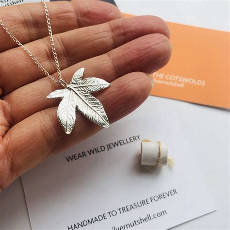 Sterling Silver 5 Point Maple Leaf Necklace Silver Nutshell Jewellery