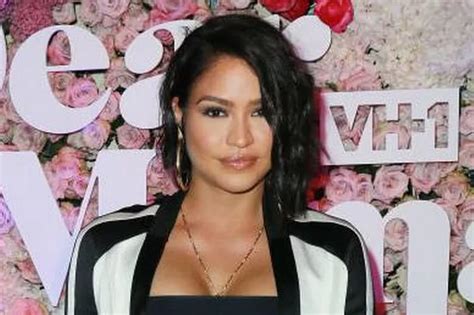 Diddys Ex Cassie Ventura Announces A Third Pregnancy Amid Their