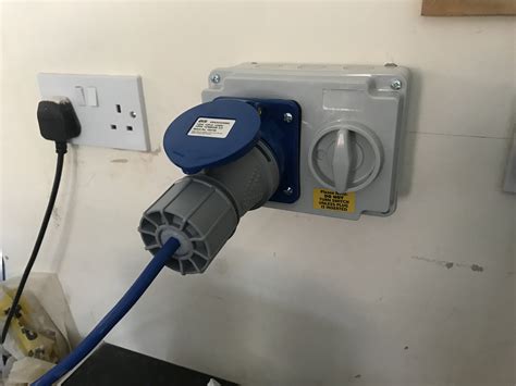 Help Needed To Identify Commando Socket Tesla Motors Club 41 Off Help Needed To Identify Commando Socket Tesla Motors Club 41 Off
