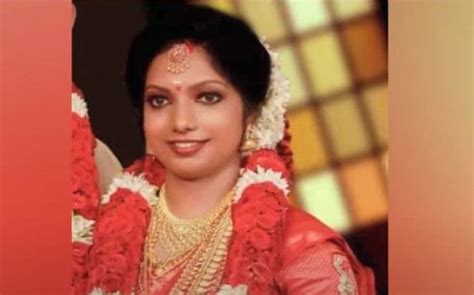 കൊല്ലത്ത് യുവതി തൂങ്ങി മരിച്ച നിലയിൽ കണ്ടത് കുവൈറ്റിൽ നിന്ന് ഭർത്താവ്