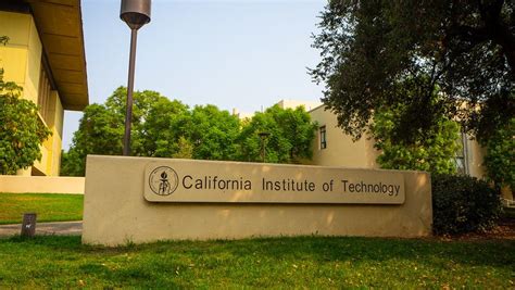 Caltech Experts On Covid Masks Vaccines And More Caltech