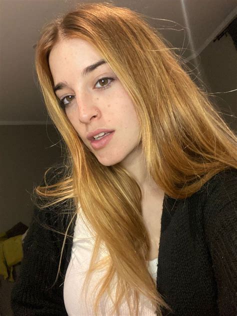 Do I Look Like An Approachable Redhead Sexy