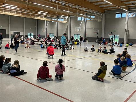 Acte De Lliurament Del Passaport Edunauta Als Alumnes De Torelló
