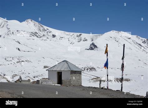 Baralacha La Bara Lacha Pass 4890m Manali Leh Highway Lahaul And