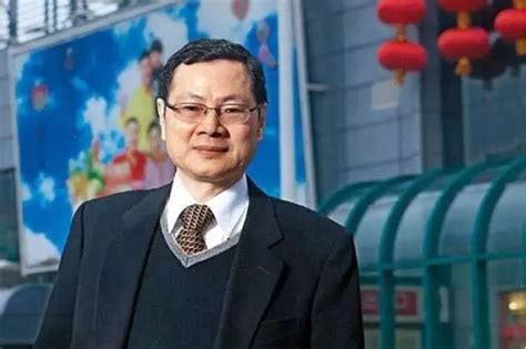 阿里224亿拿下大润发 时代抛弃你时，连一声再见都不会说。 知乎