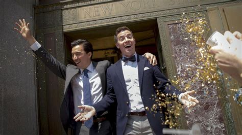 Las parejas homo o heterosexuales tienen los mismos derechos de residencia en la Unión Europea