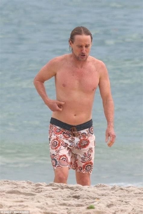 Owen Wilson Shirtless For A Dip At Brazilian Beach Daily Mail Online