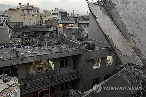 이스라엘 공습으로 팔레스타인 두 국가 해법 국제회의 일부 연기