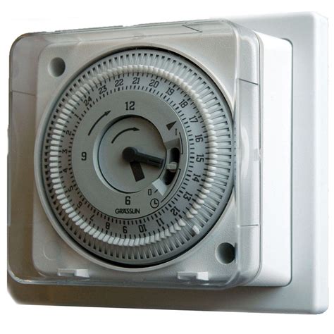 Benchmark Components Grasslin 24 Hour Socket Box Timer Timeswitches Timers And Controls