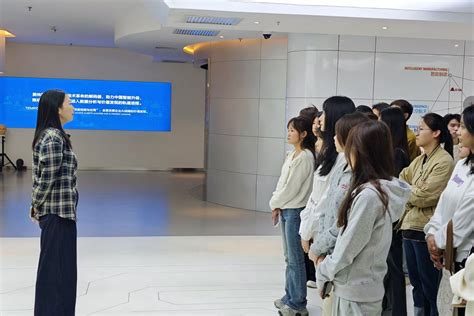 国际商学院人力资源管理专业学生赴美林数据技术股份有限公司开展专业实习 西安翻译学院国际商学院