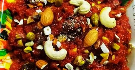 Carrot Halwa Gajar Ka Halwa Recipe By Daxa Parmar Cookpad
