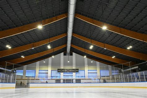 Après plus d un an de travaux la patinoire du Havre rouvre au public
