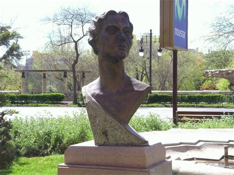 Busto De Concha Piquer Escultura La Creacion Conchas