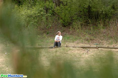 Adorable Young Hoochie Caught Pissing Alfresco Porn Pictures Xxx