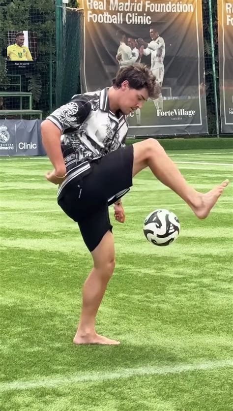 Noah Becks Feet