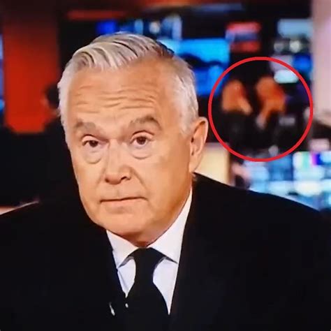 Il Selfie Di Due Giornalisti Della Bbc