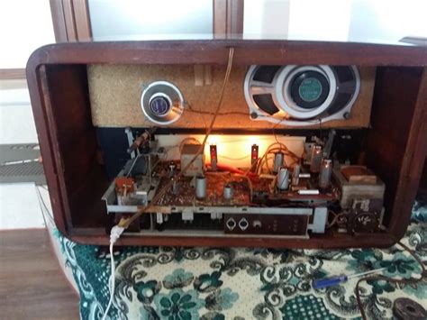 Radio Pe Lampi Stereo Arhiva Okazii Ro