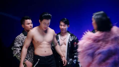 Phản ứng Về Mv Đi Đu Đưa Đi Của Bích Phương