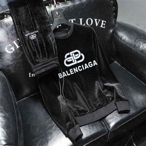 Pin By Sarthak Dhawan On Tracksuit 2023 Mens Fashion Sweaters Sports