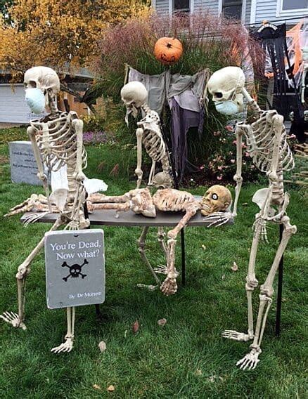 30 Funny Skeleton Front Yard Decor Ideas The Perfect Halloween